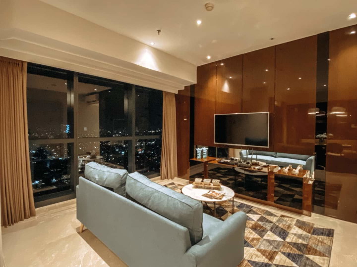 Tunjungan Plaza Luxury Condominium - Surabaya