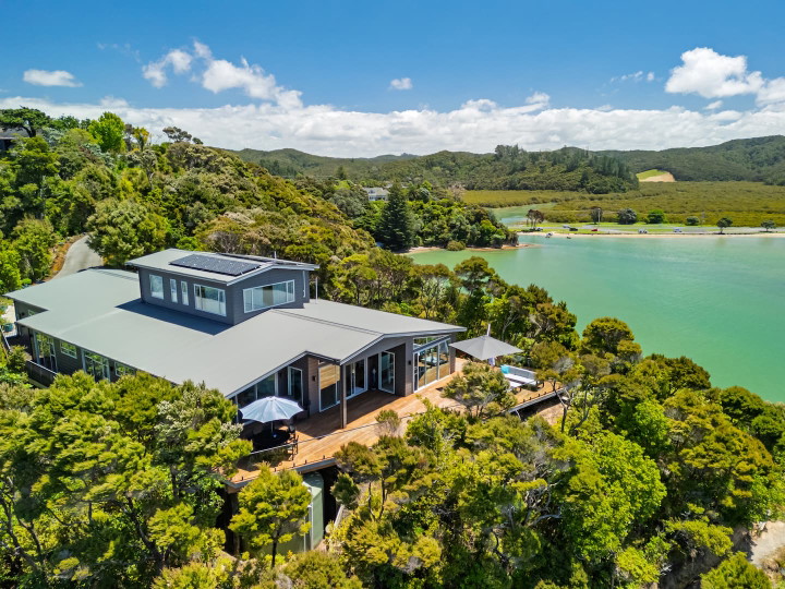 Paihia Luxury + Views - Bay of Islands