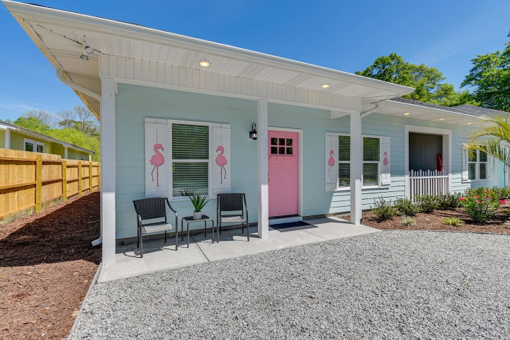 Walk To Restaurants! Coastal Carolina Escape - Ocean Isle Beach, NC