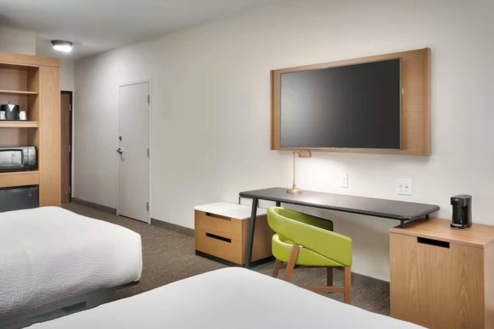 Poolside Comfort | Minutes To Red Rocks | 2 Units - Morrison, CO