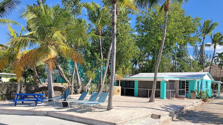 The Pelican Key Largo Cottages - Key Largo