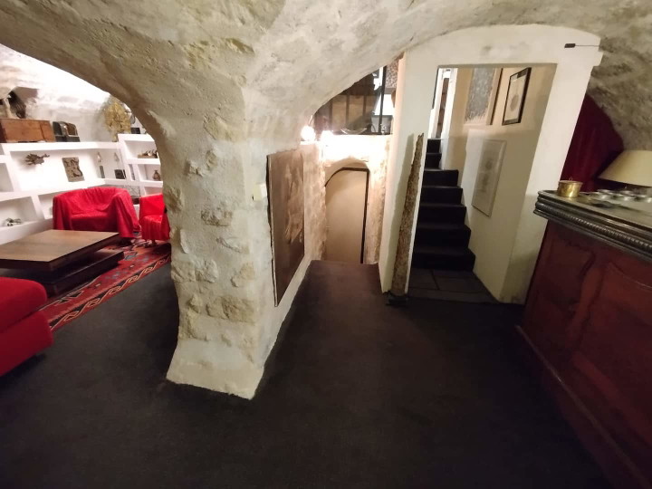Une Galerie à Montmartre - Paris