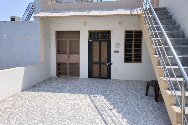 Anand Villa - Kanpur