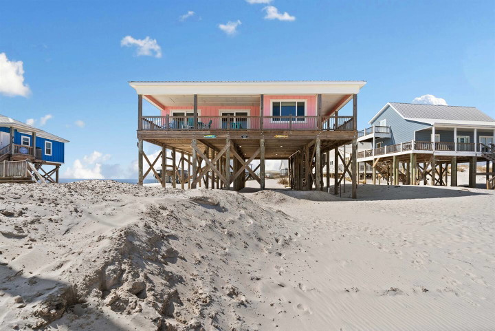Sea Krewe~beachfront~sleeps 10~updated - Dauphin Island, AL