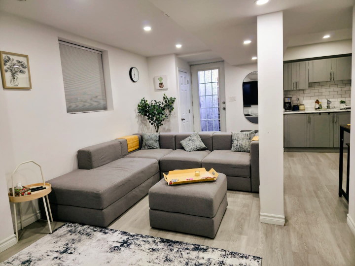 Entrée Privée 2br Sous-sol | 2 Salles De Bain Complètes - Milton