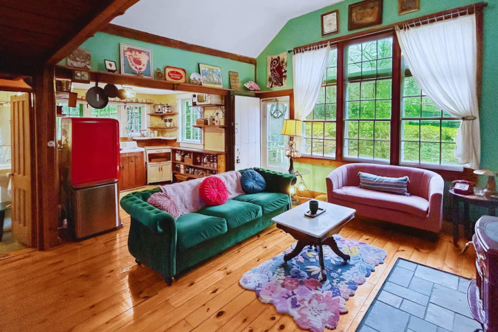 Bright & Cheerful Woodstock Cottage - Woodstock, NY