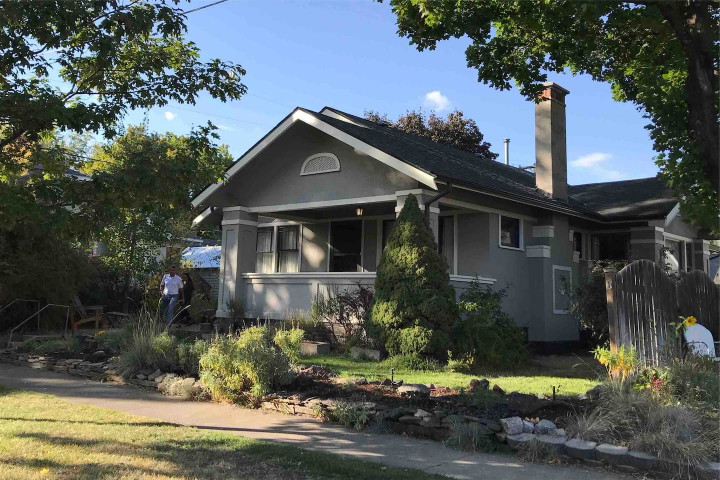 Spring Ave Bungalow Private Basement Apartment - La Grande, OR