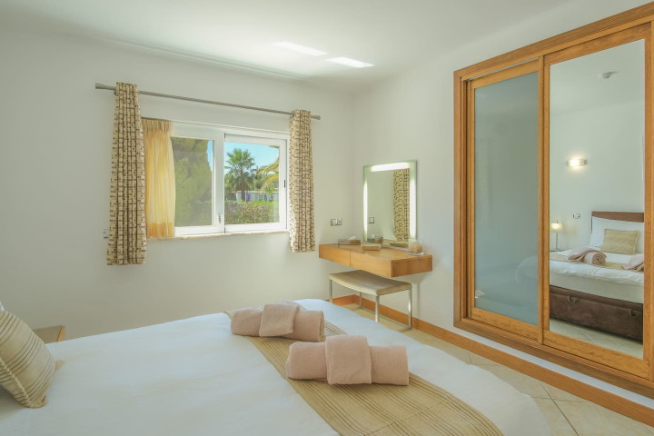 Casa Monte Cristo - Almond Apartment - Lagos