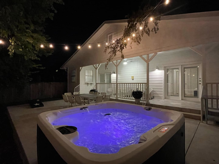 6br Austin Retreat|16+guests| Hottub10min Downtown - Austin