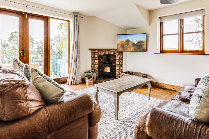 Coach House Apartment With Balcony - North Wales