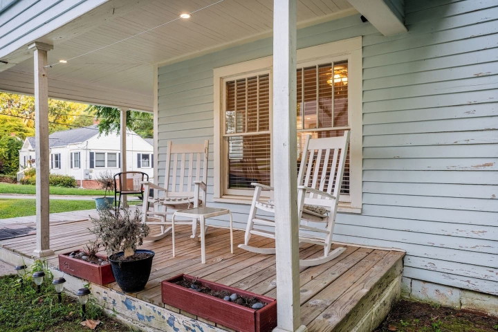 Historic 2br Retreat  Walk To Eats  Porch & Yard - Cary, NC