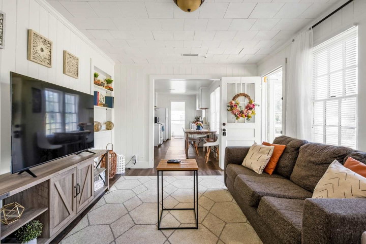 Come Chill At Our Cute 2 Bedroom Cottage - Alabama