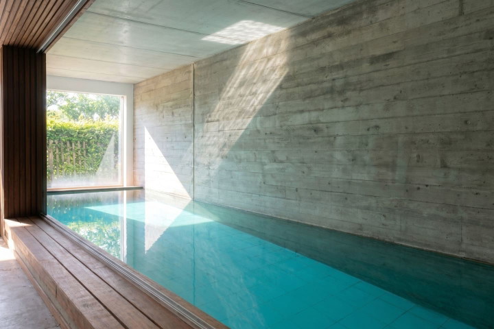 Private Spa Suite With 12m Indoor Pool And Sauna - London