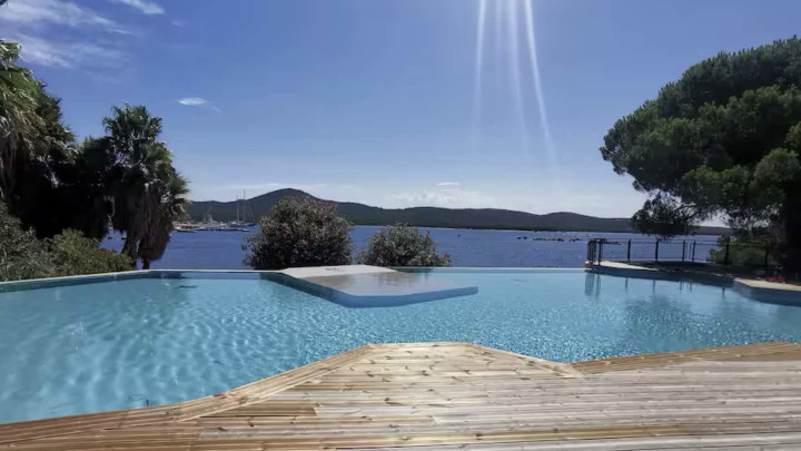 2-bedroom Apartment, Southern Corsica, Waterfront - Figari