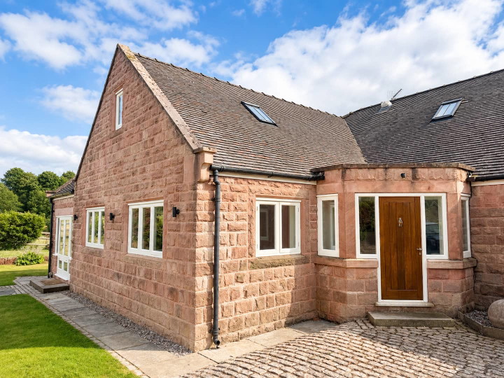 The Lodge - The Cheshire Country Getaway - Leek