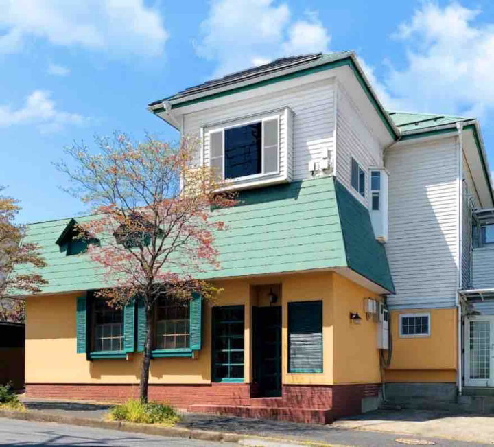 202 Rooms, Private Space, Not Shared, 2 Stops Directly To Narita Airport, With Loft, Free Pick Up For More Than 15 Days - Narita