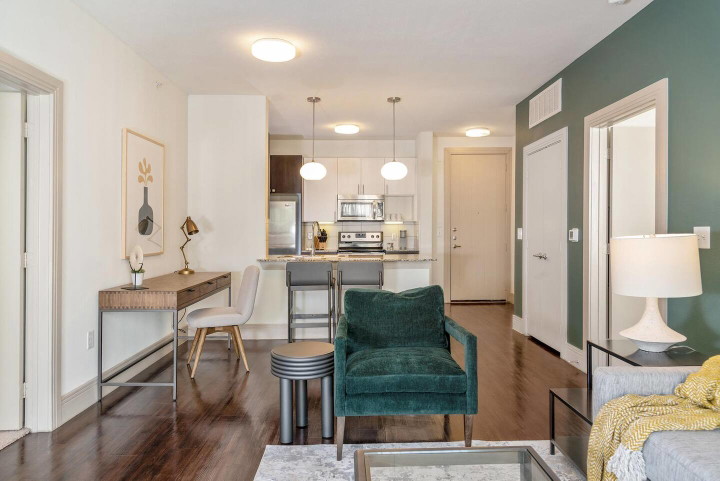 Landing | Incredible 2bd, Pool, Gym - Maricopa, AZ