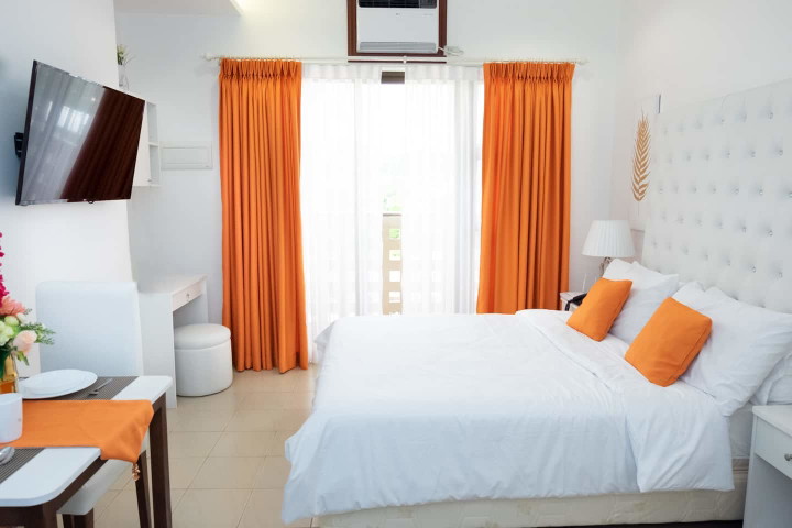 Anica: Spacious Studio W/ Balcony Near Ayala - Cebu