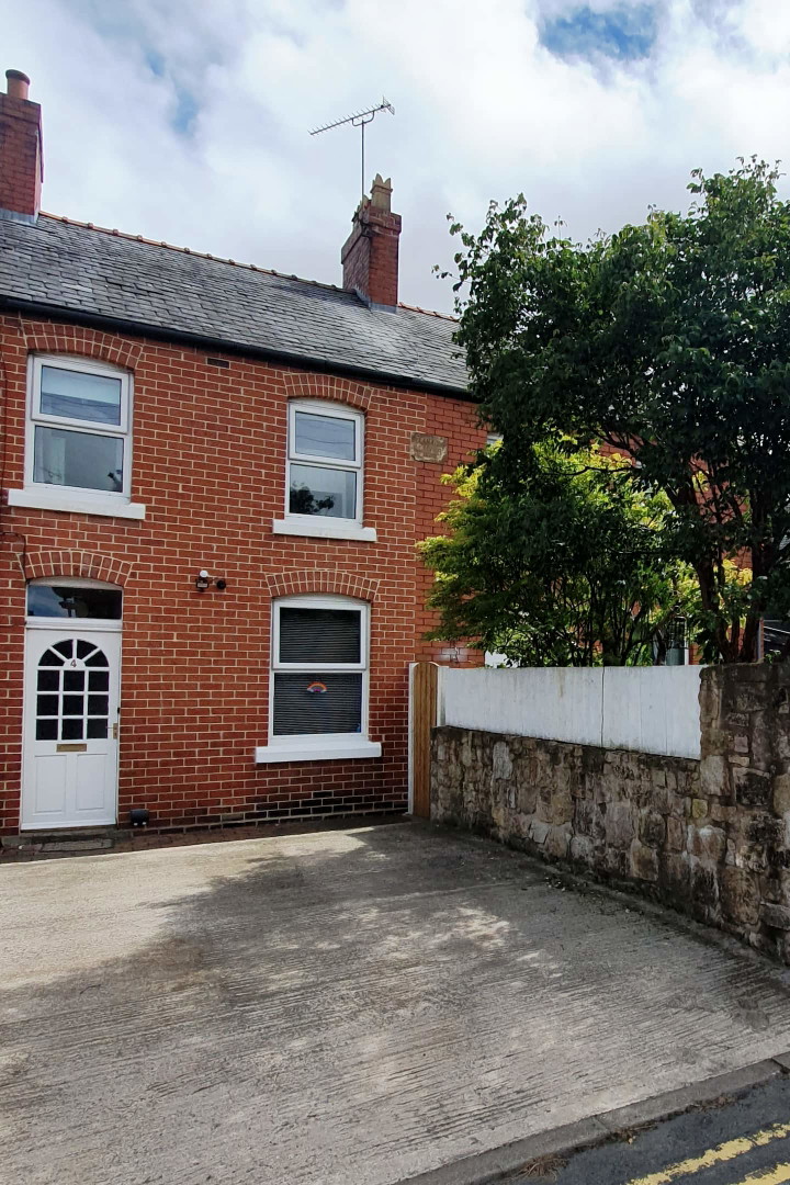 Entire Town House With Free Parking - Oswestry
