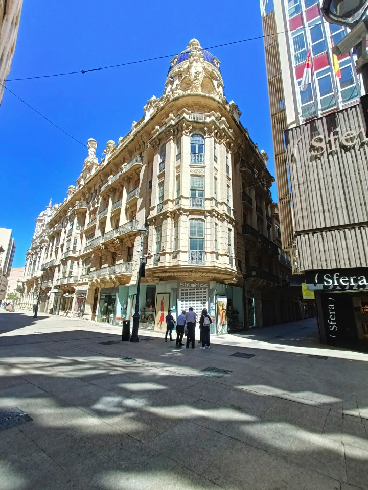 Piso En Pleno Centro De Albacete Con Garaje. - Albacete