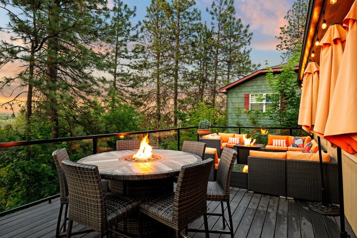 Sleeps 16 | Deck W/ Wooded Views | Group Retreat - 斯波坎