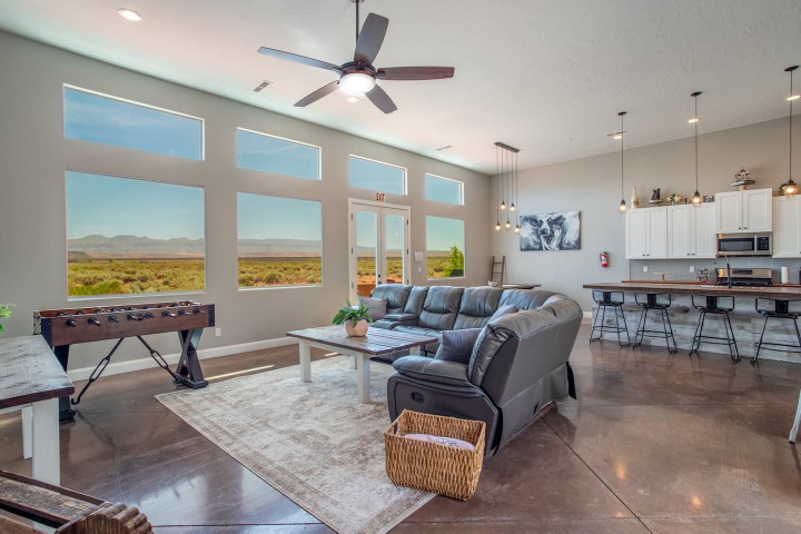Charlotte: Large Groups + Private Hot Tub + Golf - Utah