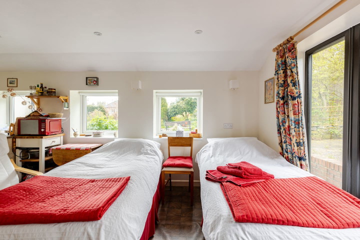 Quirky Self-contained Chalet 'Little Switzerland - Bakewell