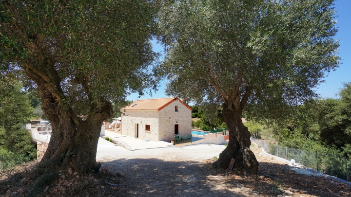 Secluded Villa Antikleia With Private Pool - Cephalonia