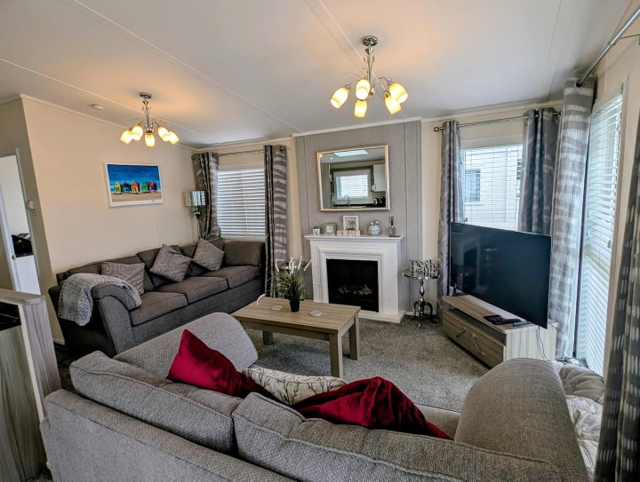 2 Bedroom Lodge With Magical Sunset Views - Mudeford