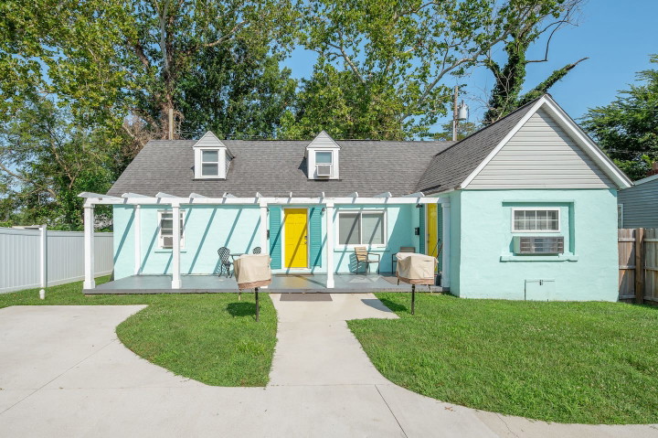 Perfect Beach Getaway For 5! Steps To The Sand! - Hampton, VA
