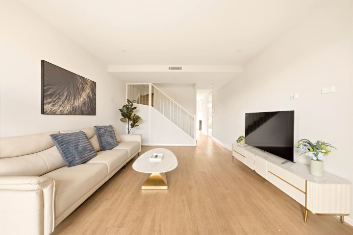 Bright 4br Box Hill Retreat For Family Stay - Saint Marys, Australia