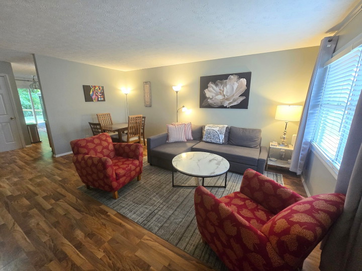 Cul-de-sac Condo - Bloomington, IN