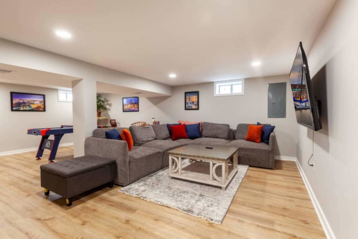 Fun-filled Liberty Call W Porch, Parking, Gaming - Arnold, MD
