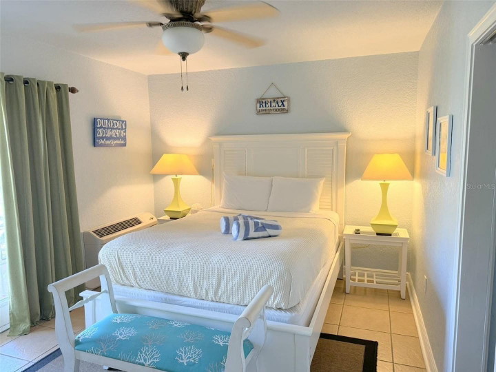 Condo W/ Pool, Hot Tub & Restaurant | Beach Nearby - 더네딘