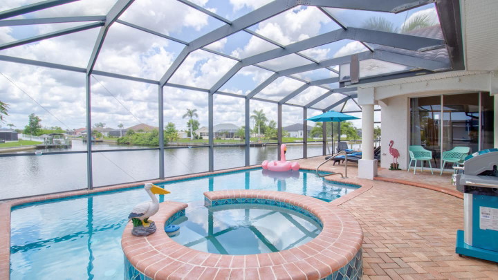New - Beautiful 4 Br Pool Home For Up To 10 Guest - Burnt Store Marina