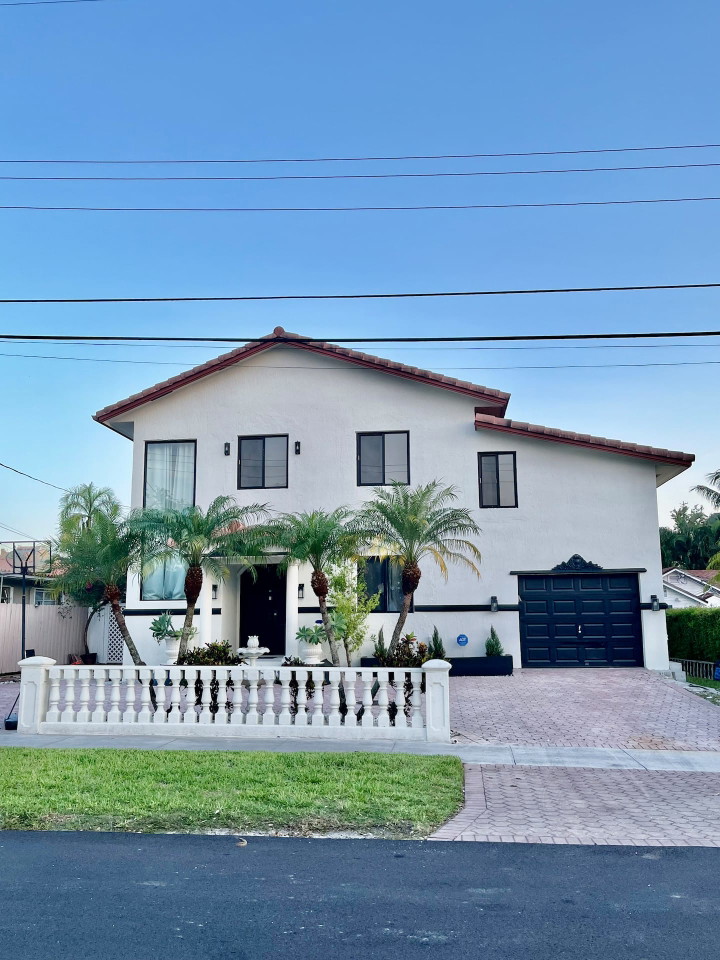 Miami Gables Villa Sleeps 10 Pool Free Park Pets - Coral Gables, FL