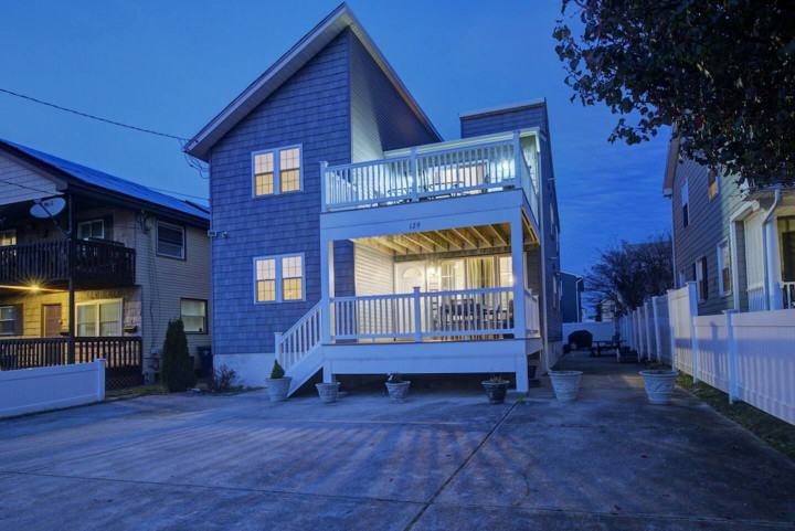 Close To Everything, Large Families Are Welcome - - New Jersey
