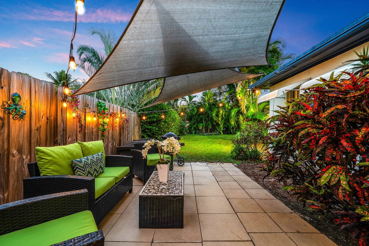 Coastal Harbor, King Bed, Pickleball Gear, Golf Set, Bbq  $1 Rides To Beach - West Palm Beach, FL