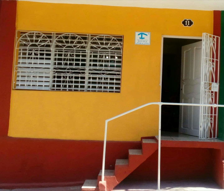 Casa Neris Y Ferrer - Cuba