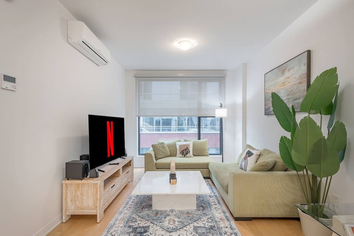 1 Br Old Port - King Bed| Basilica - Quebec