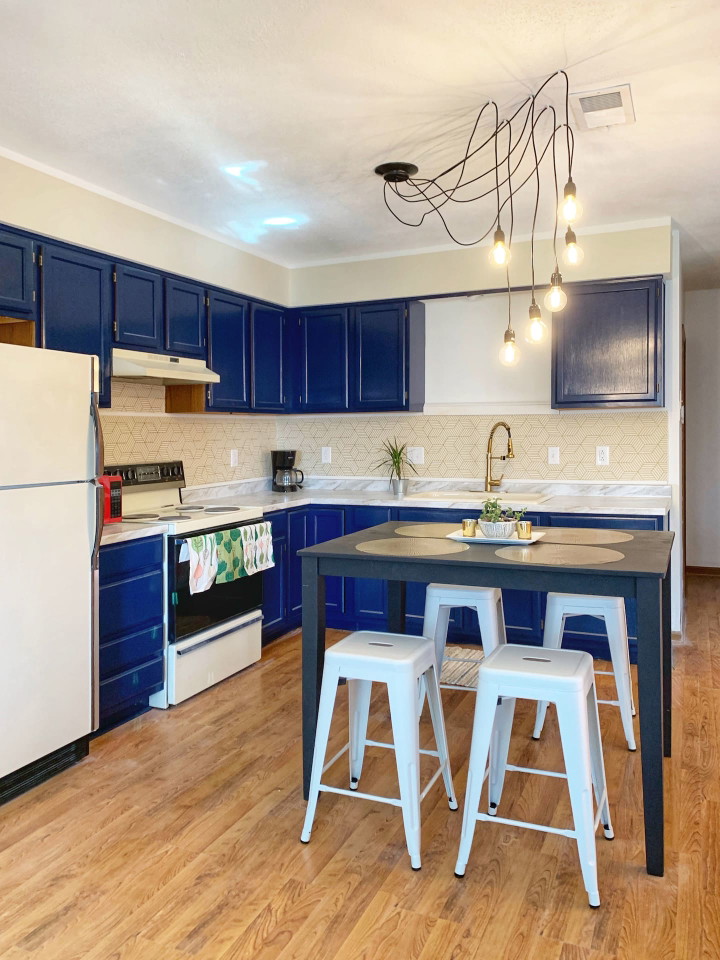 Apartment At The Breen House - 2 Bed/1 Bath - Kansas City, MO
