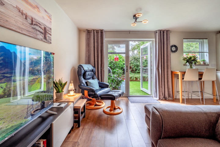 Stylish Garden Flat In Glasgows West End - Glasgow