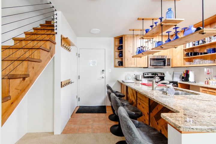 Cozy, Renovated, Clean, Quiet, Hot Tub, Grill - Vail, CO