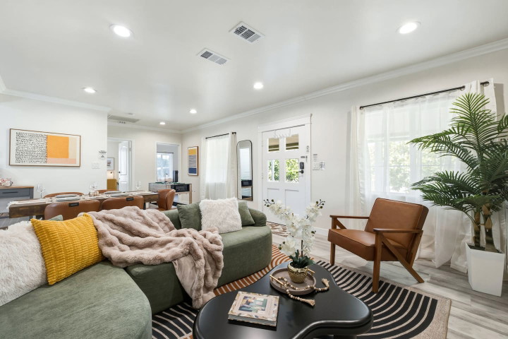 Newly Renovated 3bd Near Pasadena & Dtla - Alhambra, CA