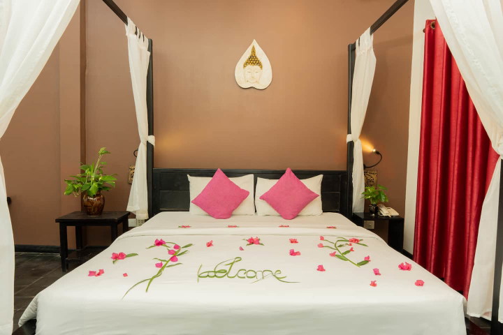 Authentic 1960s-style Villa - Pool @Free Breakfast - Cambodia