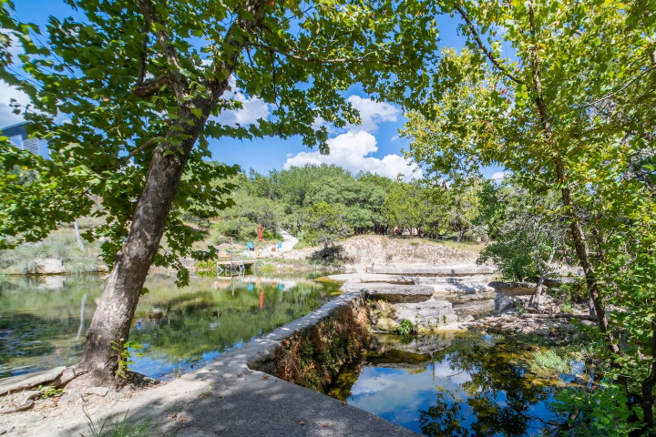 Country Home & Barn On Lone Man Creek, Wimberley - Wimberley, TX