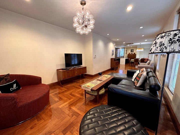 Serviced Residence Sukhumvit26 Phrompong Bts 888 - Bangkok