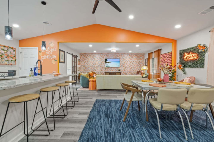Peach House | Your Peachy Escape - Macon, GA