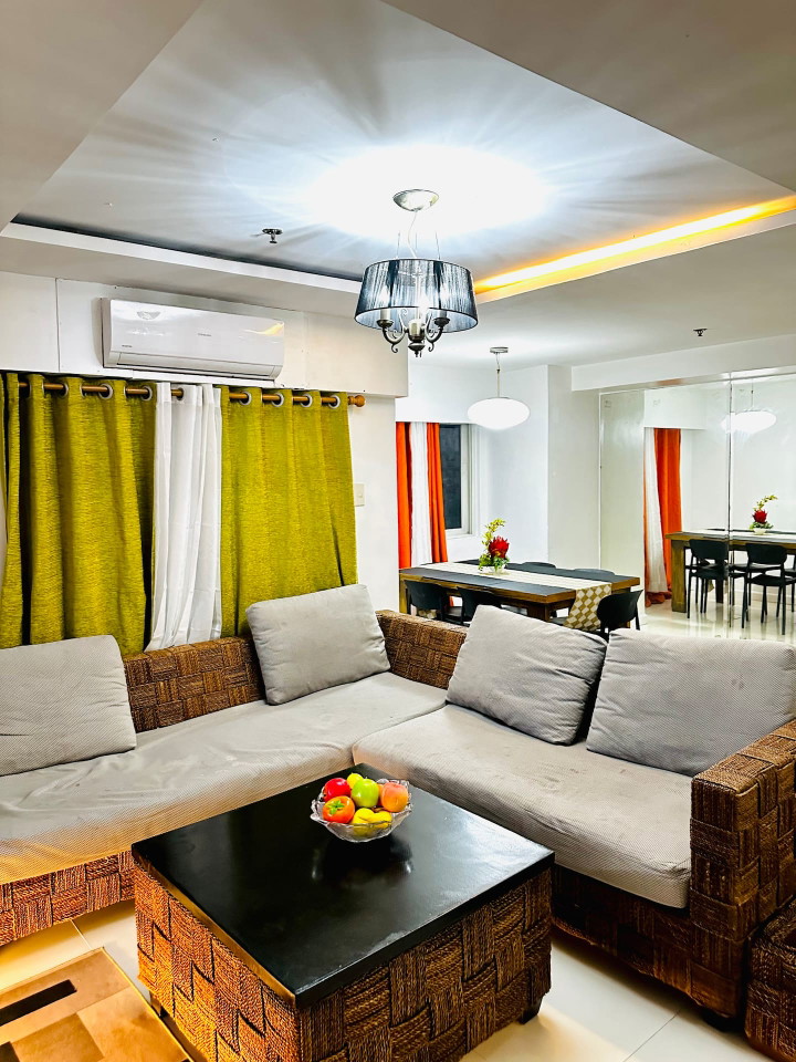 Huge 3br Bi-level Condo In Timog Ave Quezon City - Quezon City