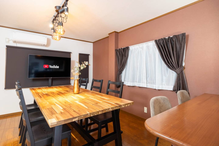 Parking Lot/4 Minutes To Namba/2 Routes Available/4 Bedrooms/silver - Osaka